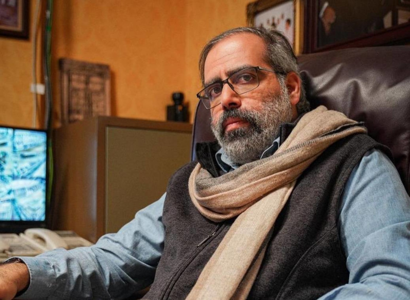 عبد الله التركماني يكشف عن جديده .." أفضل أستاذ بالعالم" | مجلة سيدتي