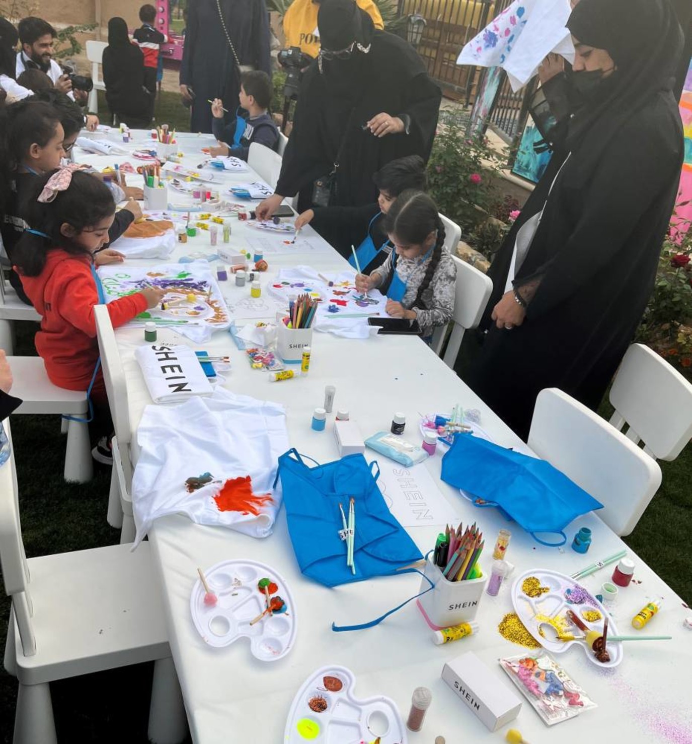 تحت شعار "مدعومين بالحب" تنظّم معرض مجتمعي لأطفال المصابين بالتوحد ...