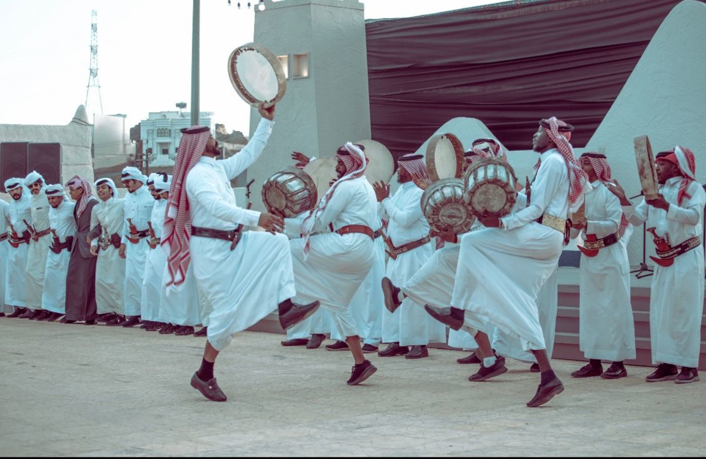 مهرجان قمم الدولي للفنون الأدائية الجبلية يختتم فعالياته بأبها | مجلة سيدتي