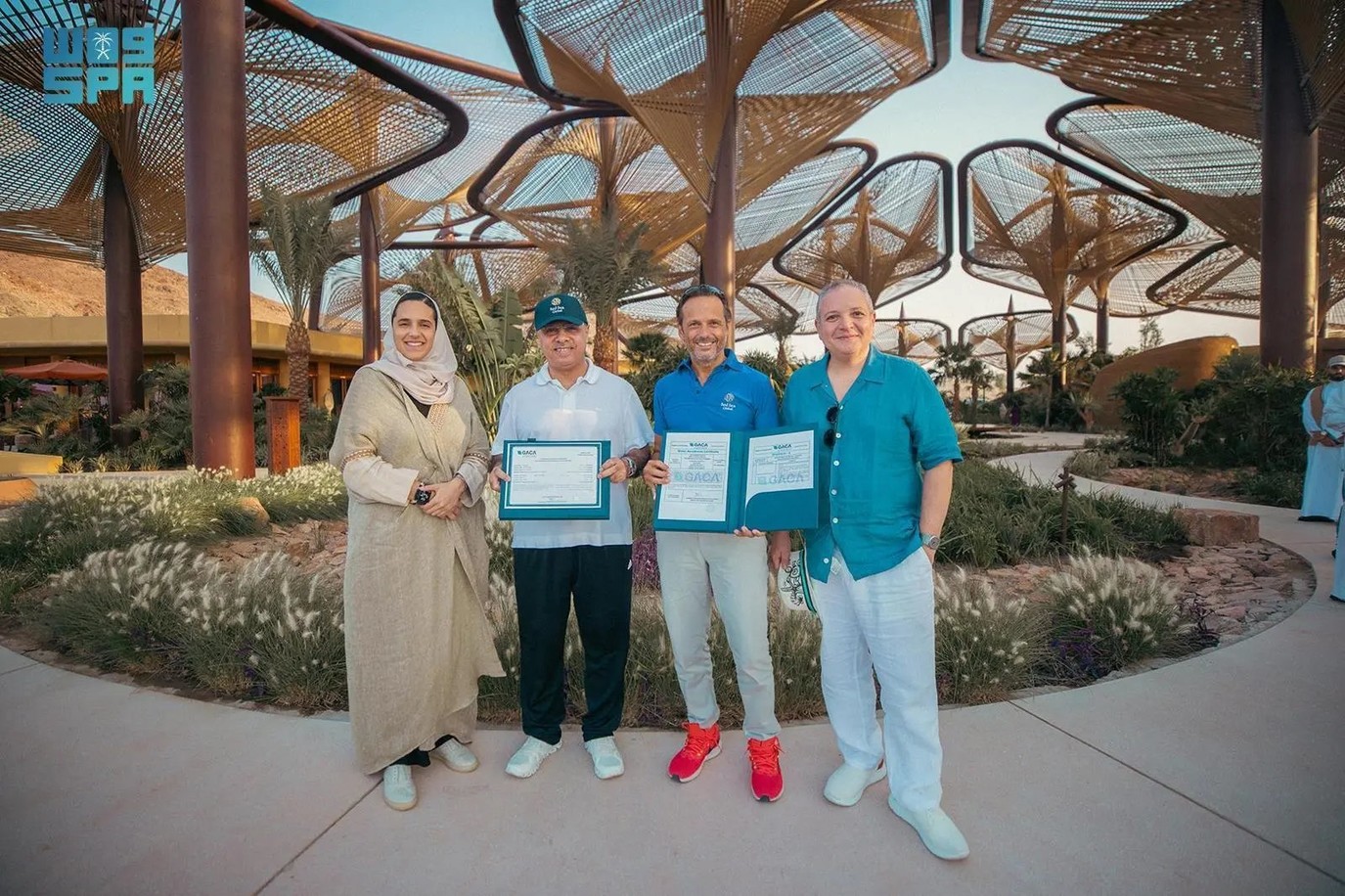 لتعزيز السياحة.. شركة البحر الأحمر الدولية تدشِّن أول مهبط مائي ...