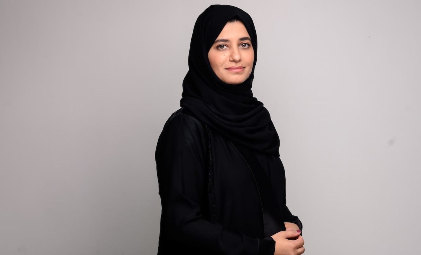 تكليف الفنانة زهرة الغامدي بتصميم عمل فني عام لواجهة حي جميل في جدة ...