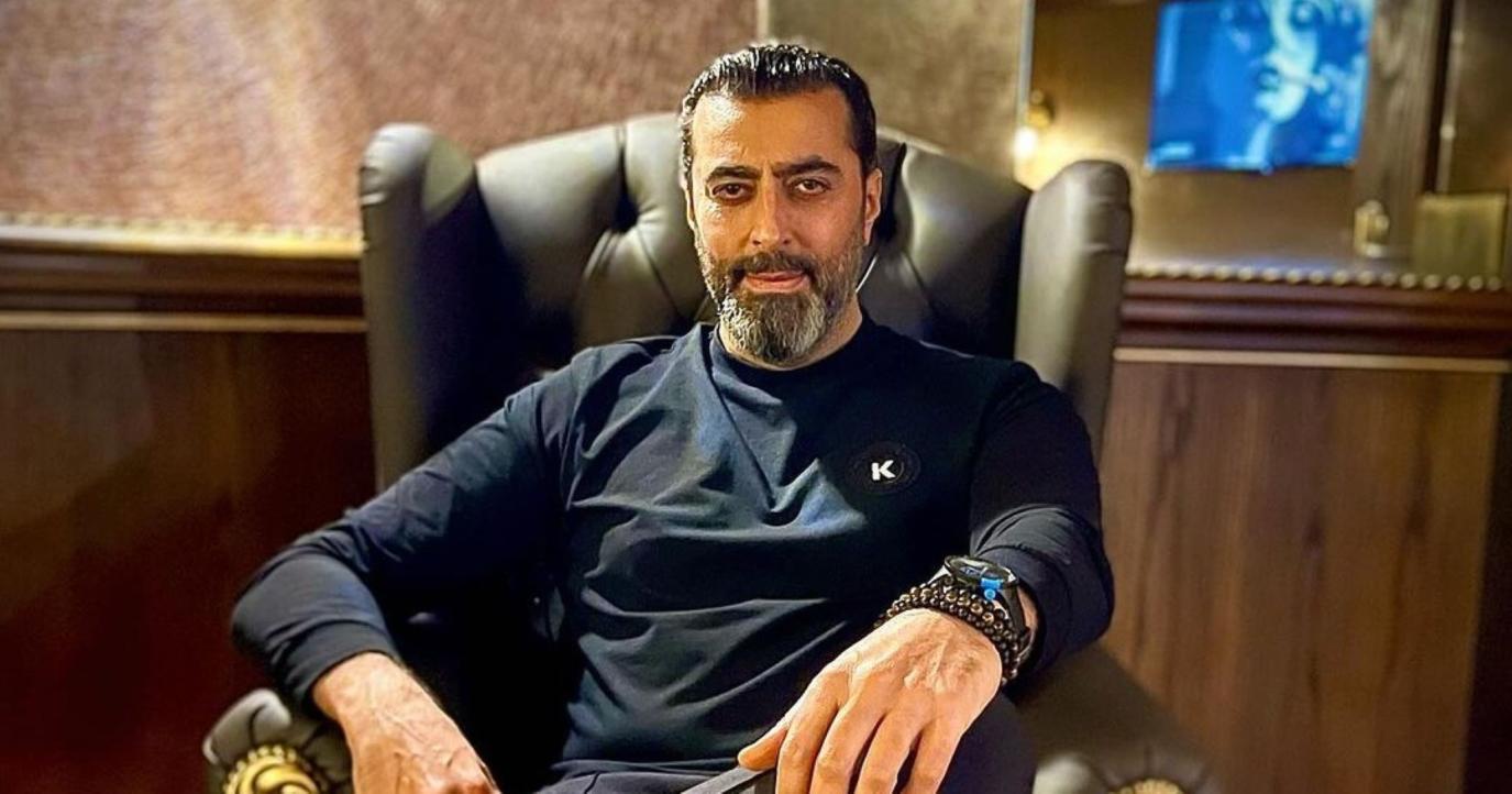 Pictures: Bassem Yakhour commemorates his father’s passing in front of ...