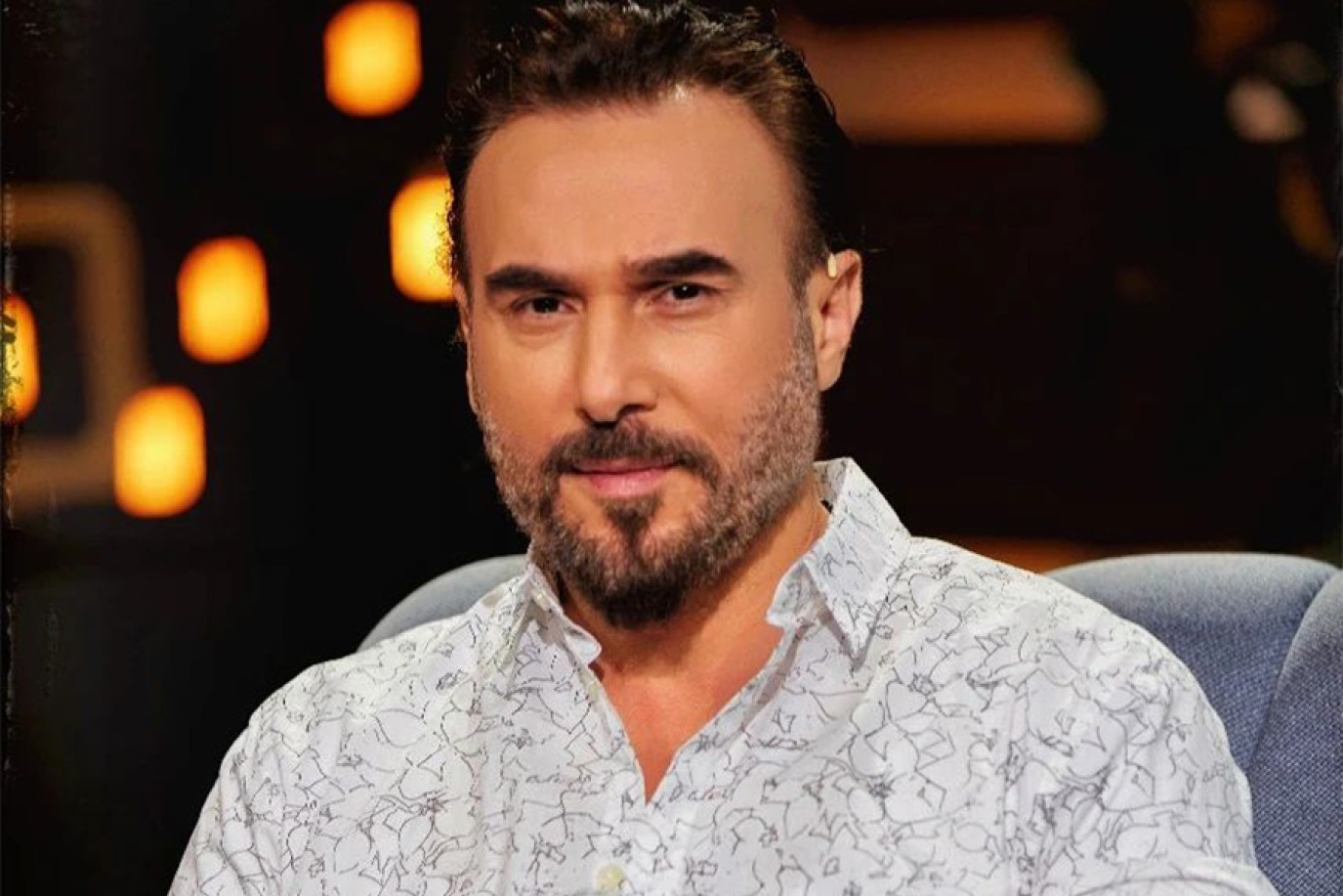 رسائل متبادلة بين باسم مغنية وهدى حسين بسبب البيت الملعون | مجلة سيدتي