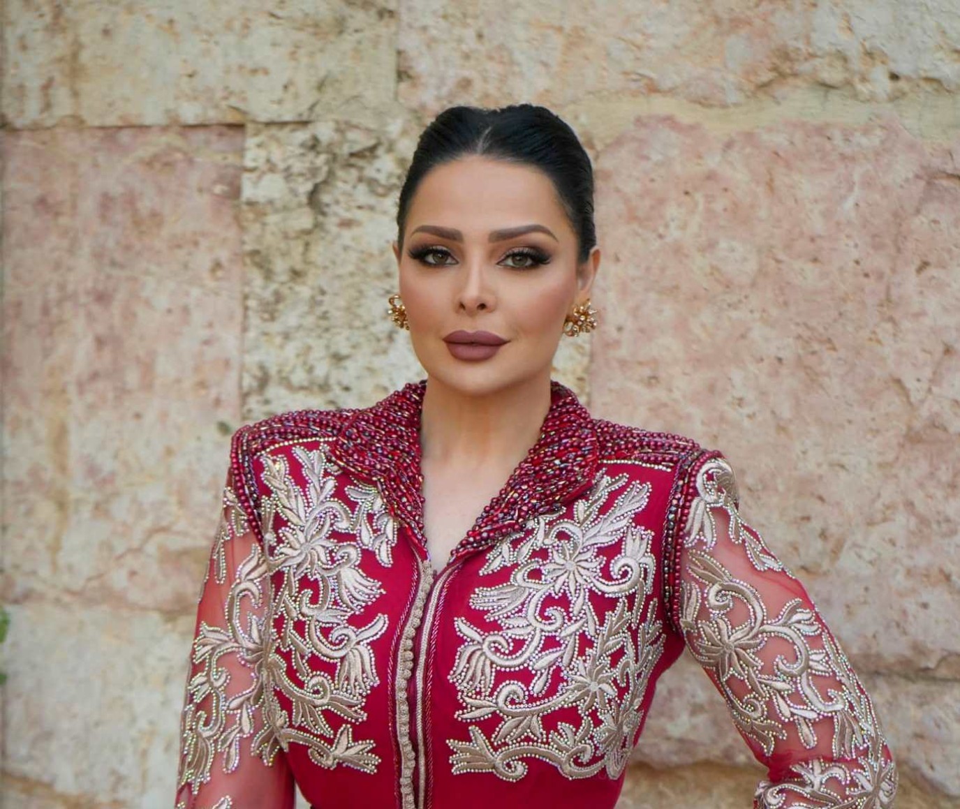 نورتي عيلتنا جدو: أغنية جديدة من ديانا كرزون للأميرة إيمان بنت الحسين ...