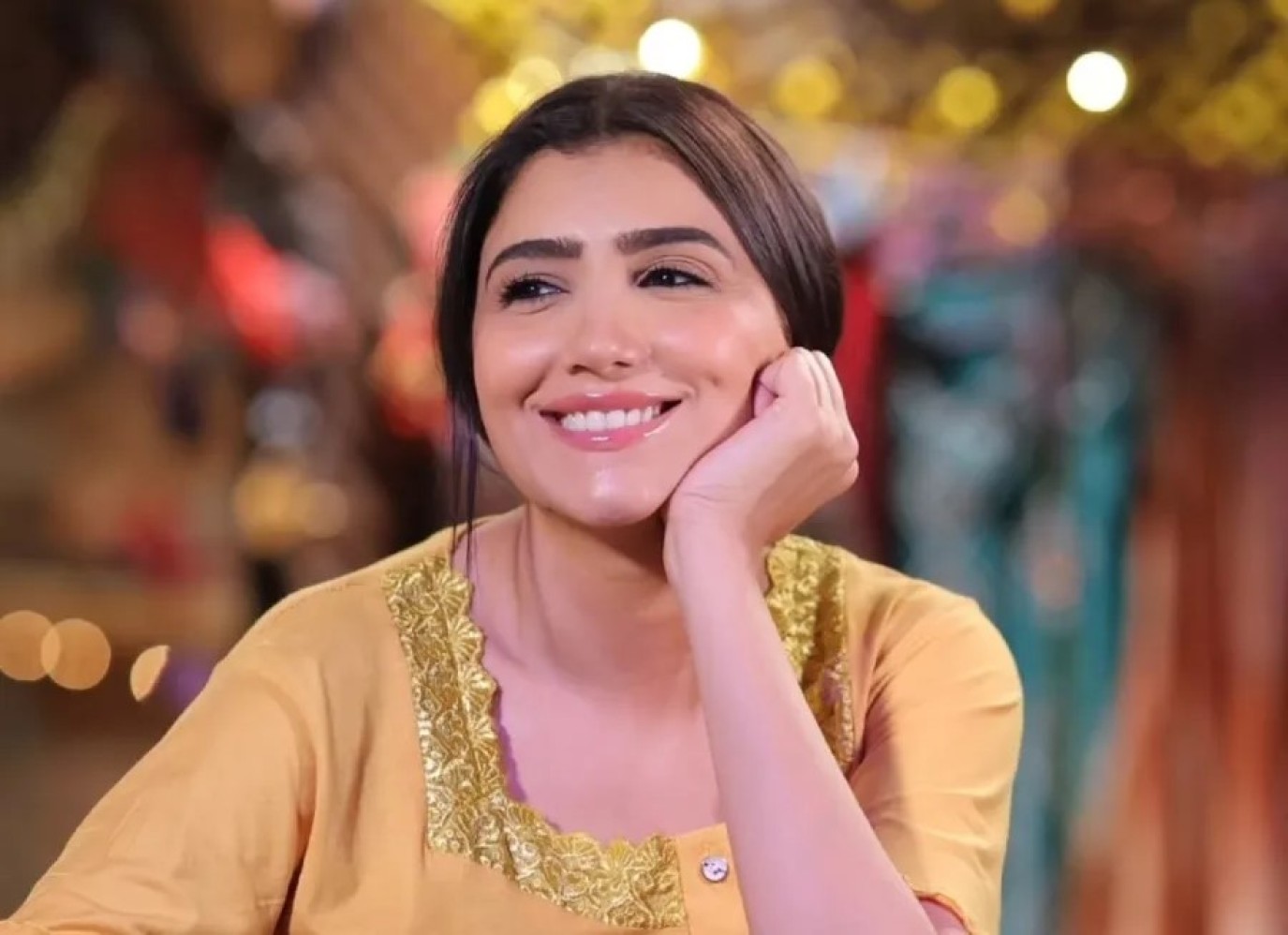 مي عمر تكشف سبب الاستعانة بـ راقصة بديلة في مسلسل إش إش | مجلة سيدتي